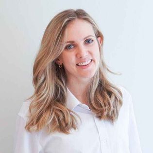 Hun bygde et selskap i Tyrkia og solgte det. Med Anne Solhaug Tutar ...