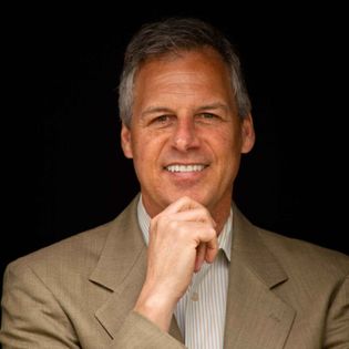 Mark C. Crowley - Leadership lessons for the new world of work - Ollie ...