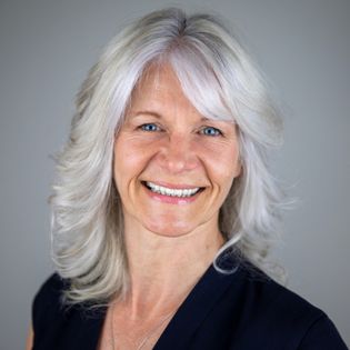 Cathy MacDonald - Making conversations easier | Acast