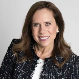 Stamford's HANDS OFF Rally Report - The Lisa Wexler Show | Acast