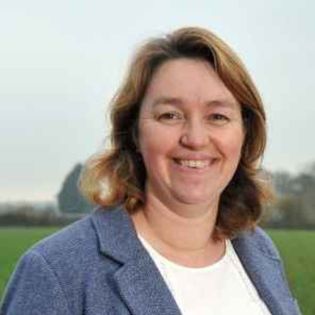 Professor Nicola Cannon - Gut the System with Harry Farnsworth | Acast